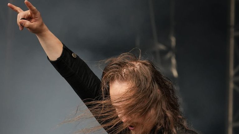 Tuska-festivaalilla yleisö ei säästele tyylissä – katso kuvakooste ...