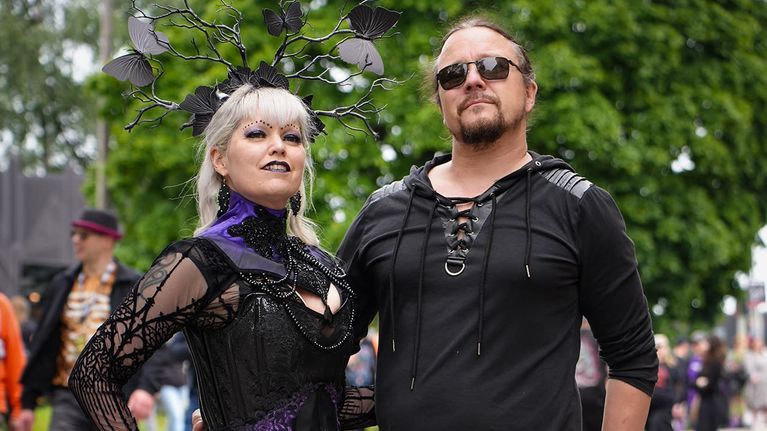 Tuska-festivaalilla yleisö ei säästele tyylissä – katso kuvakooste ...