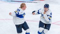 Kiekkofanit ryntäsivät torille juhlimaan kulta­mitalia – kansanjuhla ...