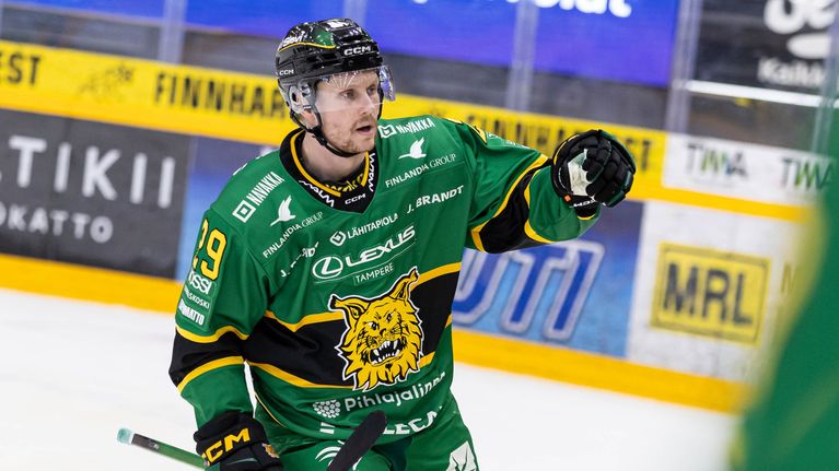 Fräck straff fullbordade superkvällen – Cade Borchardt gjorde fyra mål ...
