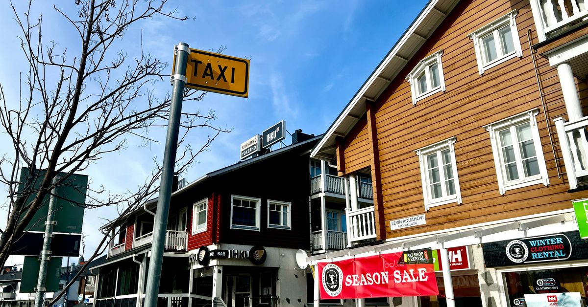 Taksi ajoi ihmisen päältä Levillä – poliisi epäilee tahallisuutta ...