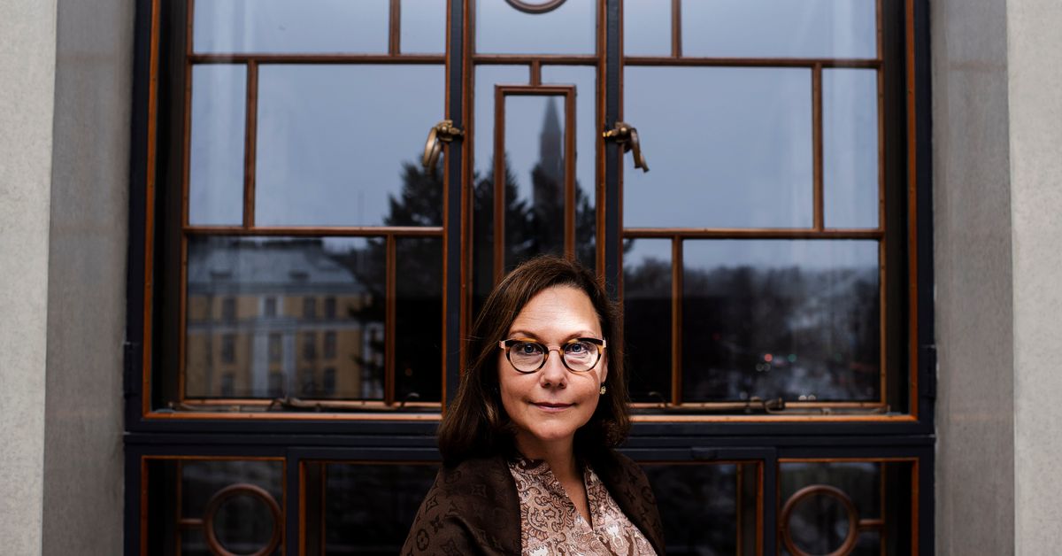 Saara-Sofia Sirénin tilalle nouseva Virolainen ei voi kieltäytyä ...