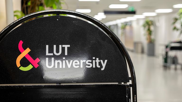 Yliopisto antoi kovan ukaasin: ei edusta yliopiston arvoja | Kotimaa | Yle