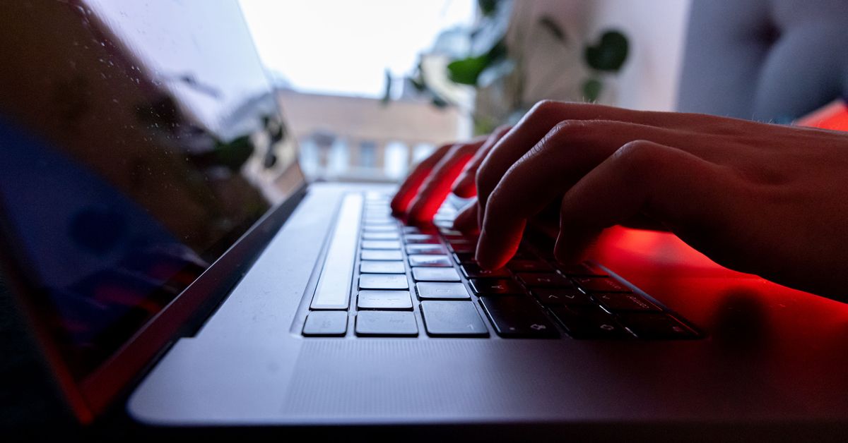 Finns' well-being wanes — more working sick, planning to switch jobs ...