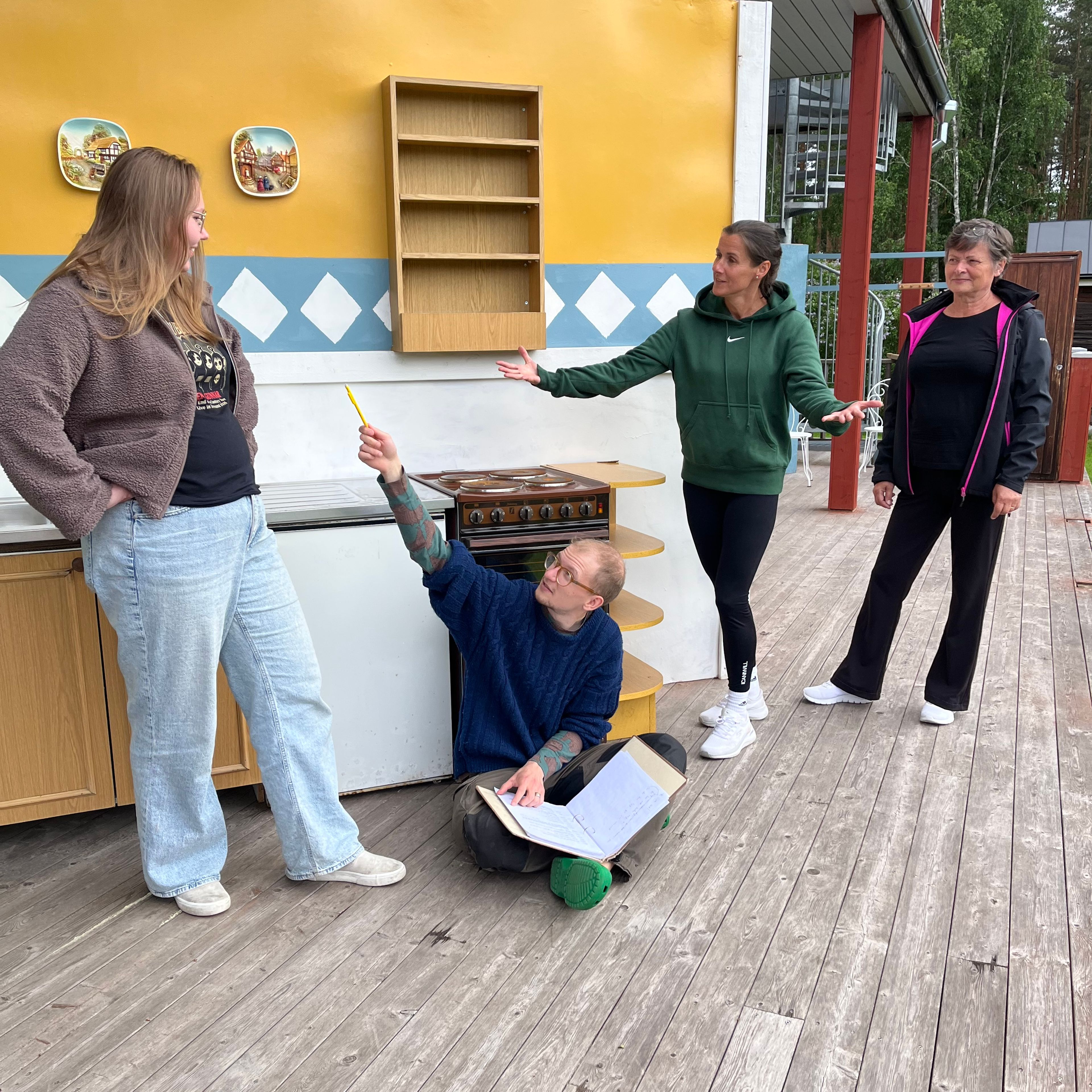 Vem är Gunnar - fars med mycket fläng i dörrarna i Maxmo i sommar | Yle ...